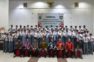 Asisten Pemerintahan dan Kesejahteraan Rakyat Kabupaten Katingan Hadiri dan Buka Diklat ...